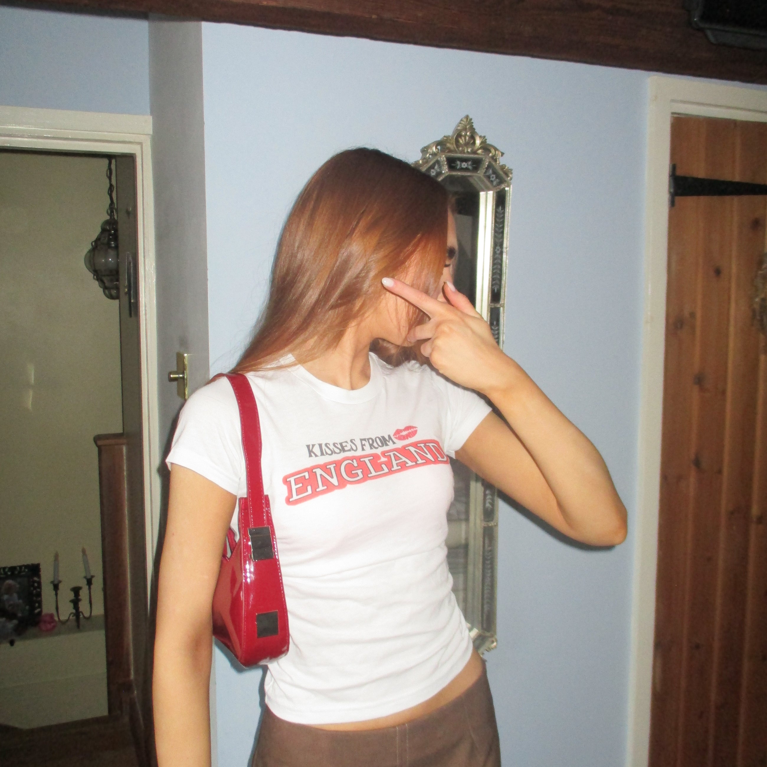 Kisses From England Baby Tee – VIBE2K